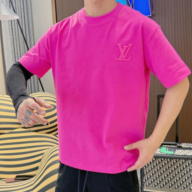 High accuracy Louis Vuitton T-Shirts