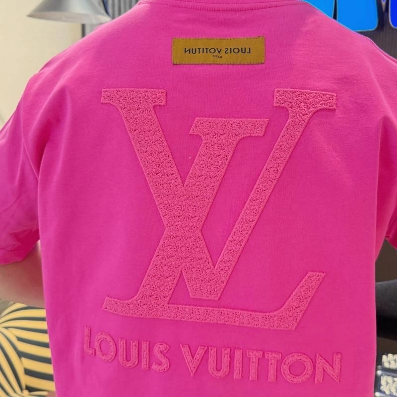 High accuracy Louis Vuitton T-Shirts