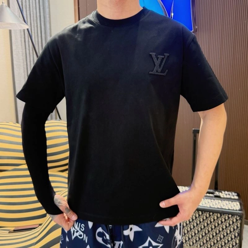 Exact replica Louis Vuitton T-Shirts