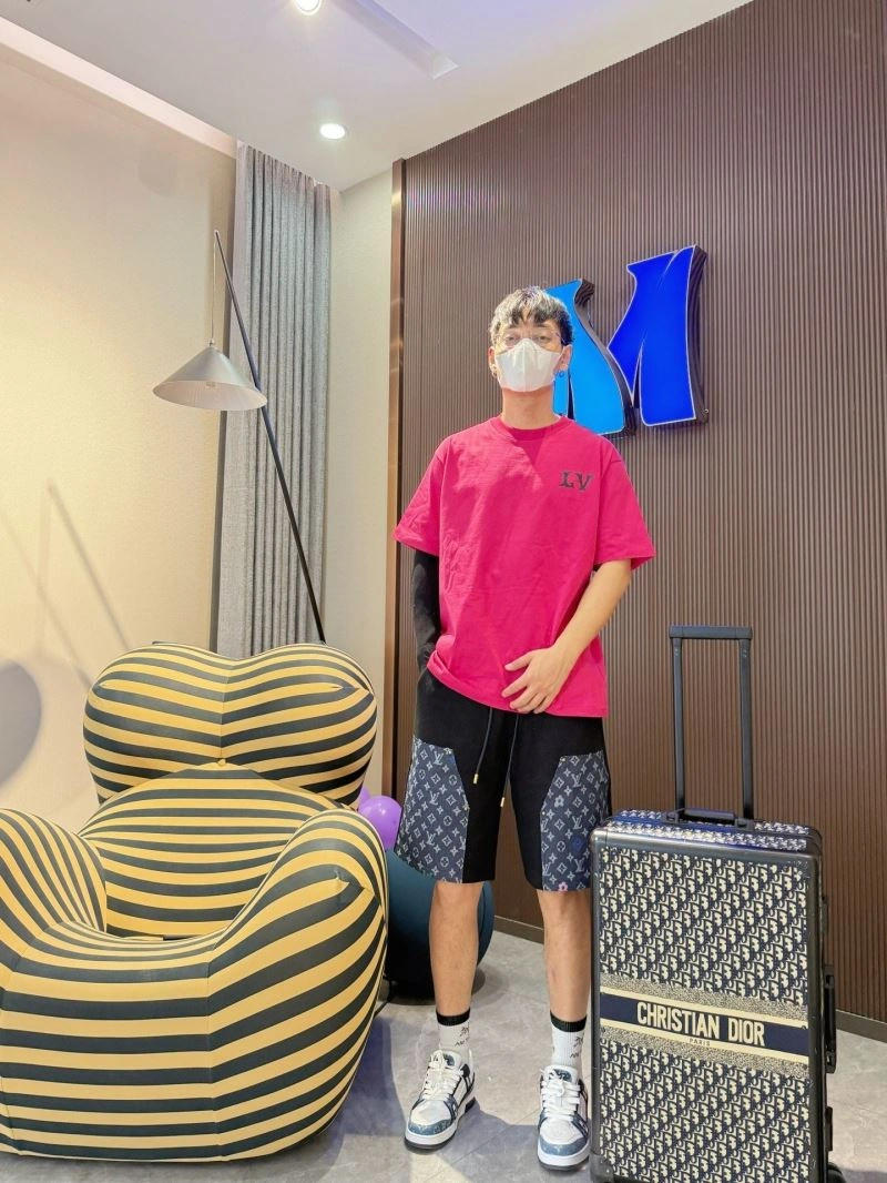 Legit Louis Vuitton T-Shirts
