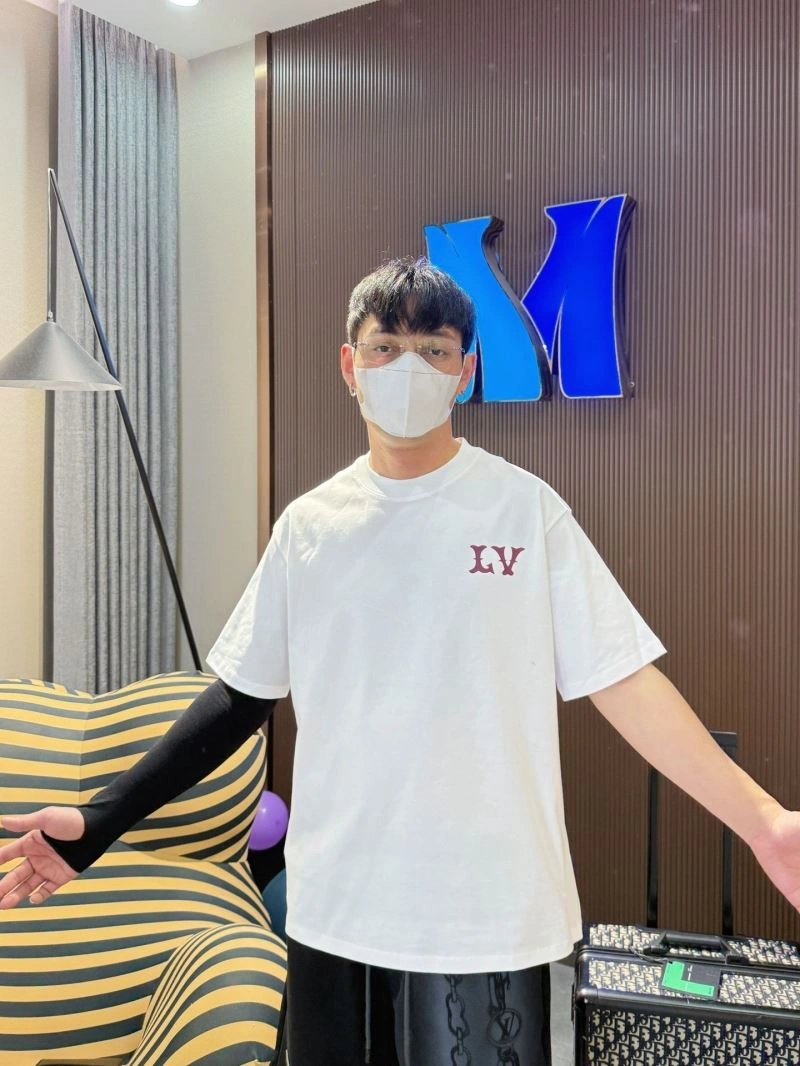 Cut-rate Louis Vuitton T-Shirts