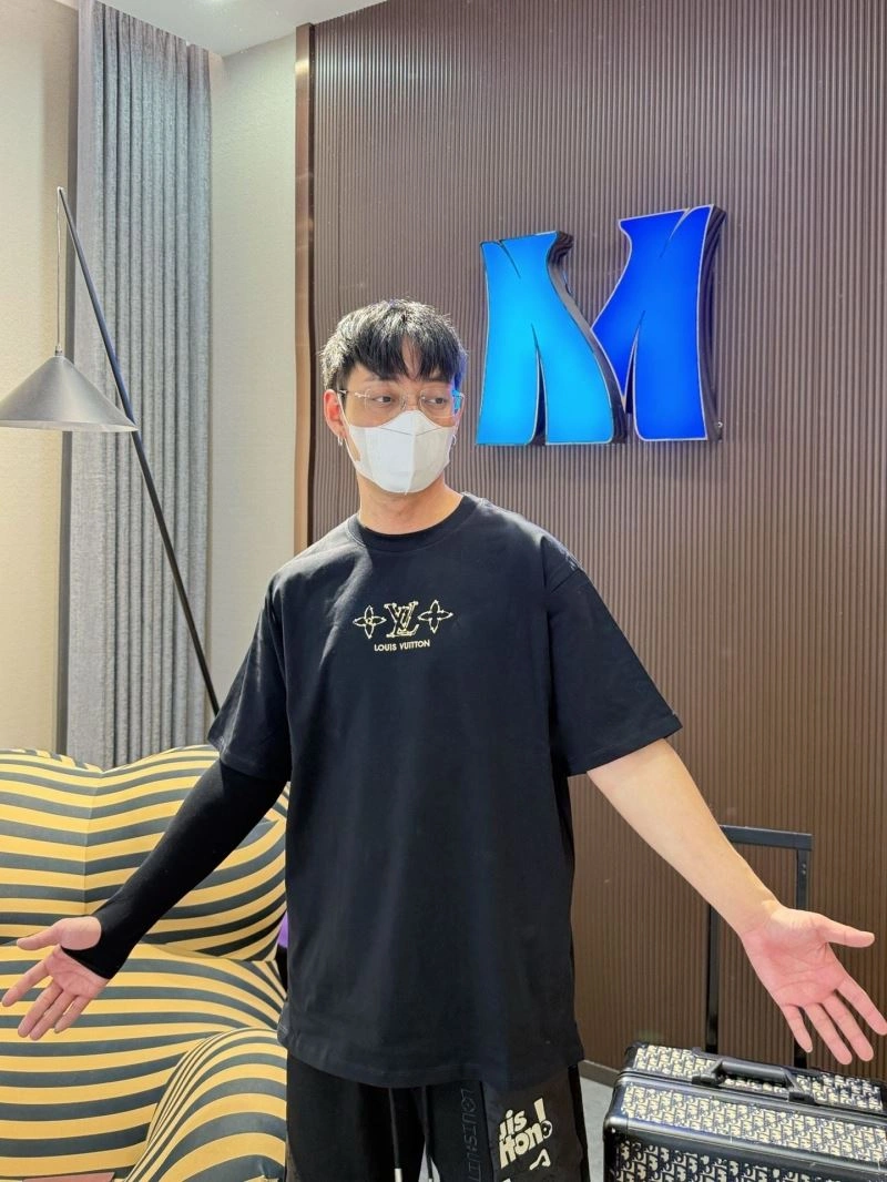 Economical Louis Vuitton T-Shirts