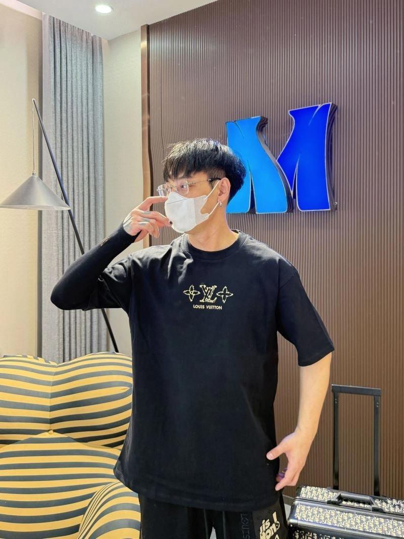 Economical Louis Vuitton T-Shirts