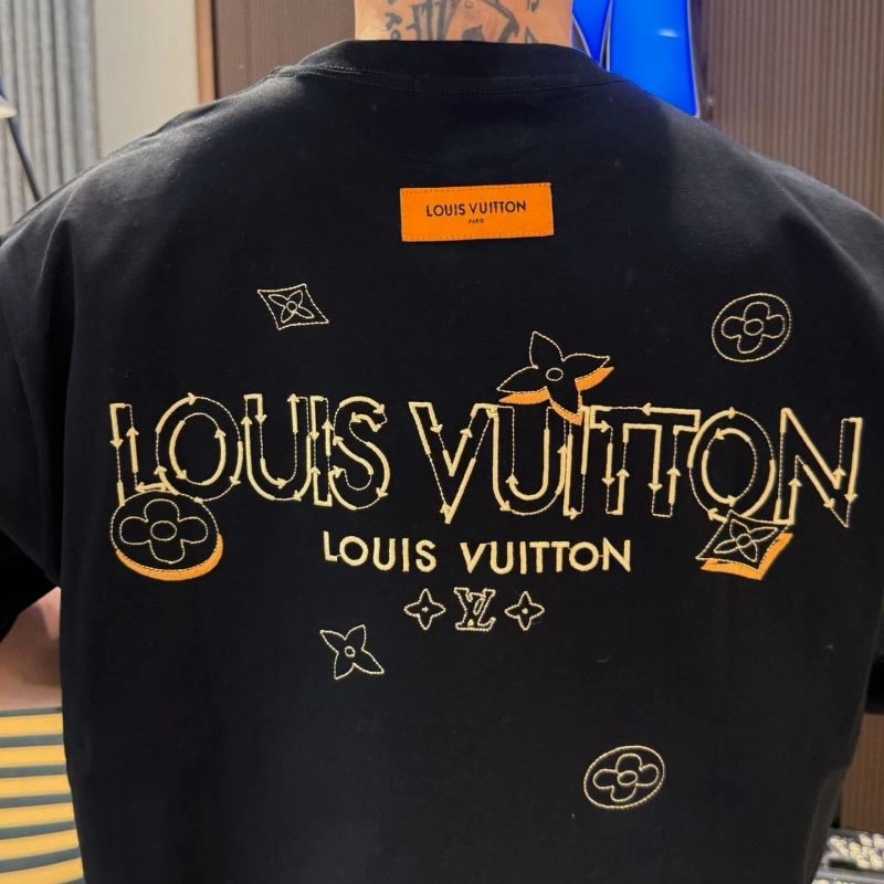 Economical Louis Vuitton T-Shirts