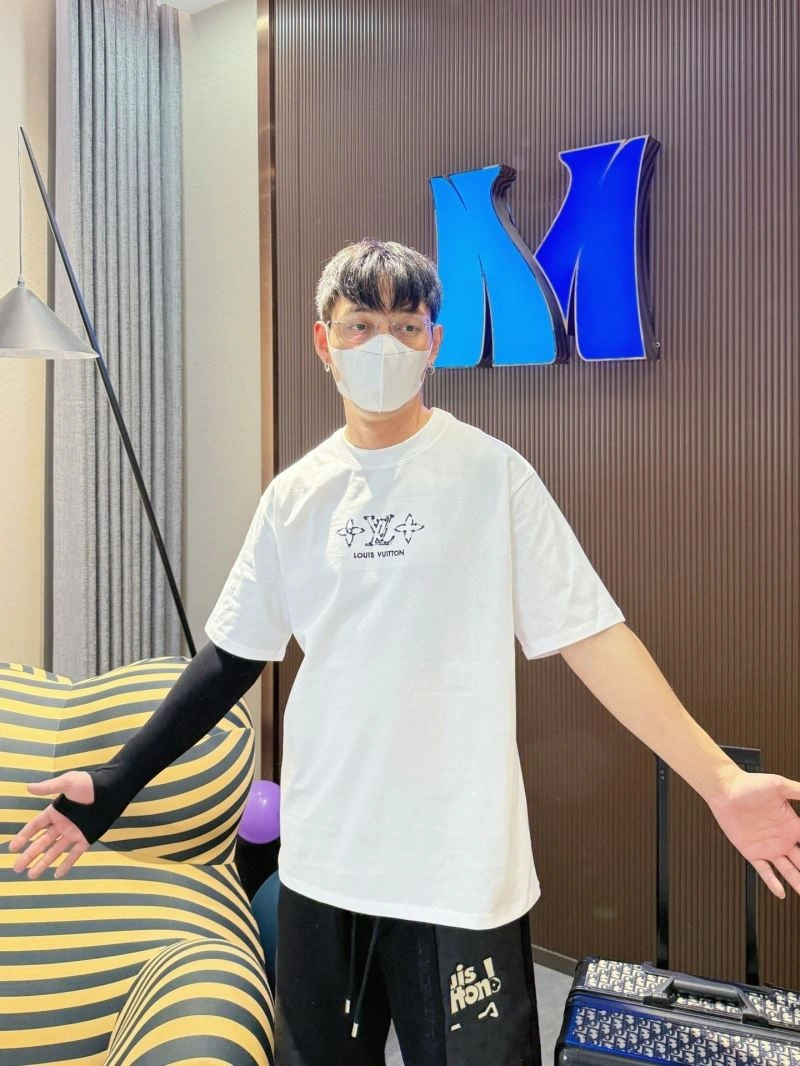 Economical Louis Vuitton T-Shirts