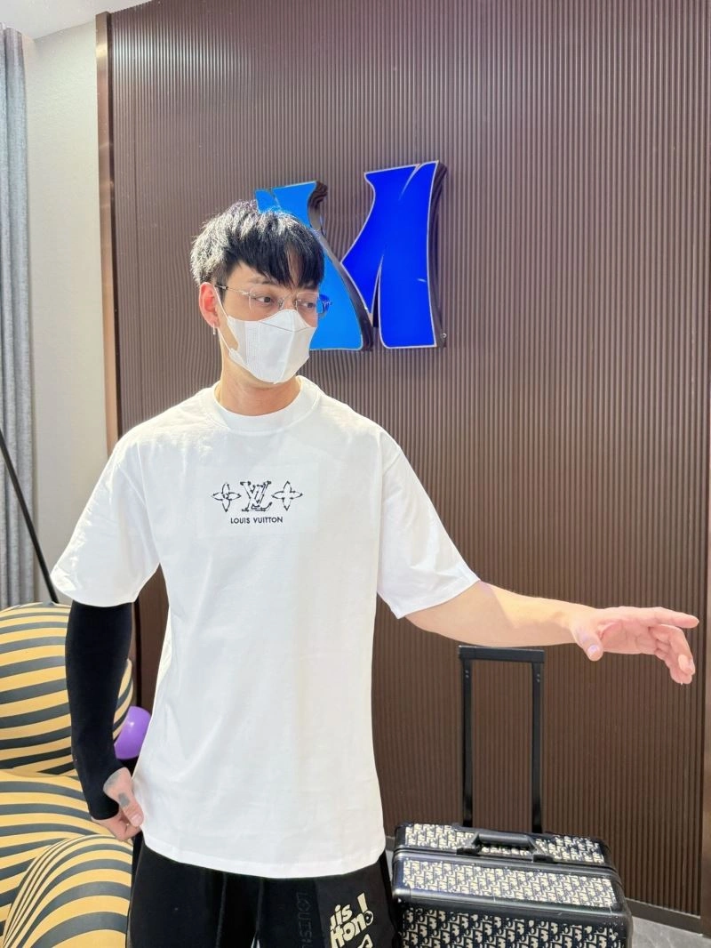 Economical Louis Vuitton T-Shirts