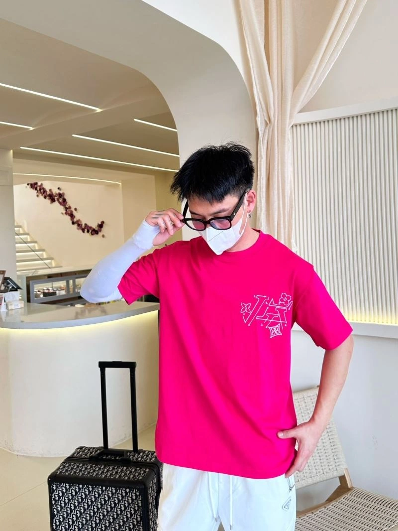 High fidelity Louis Vuitton T-Shirts