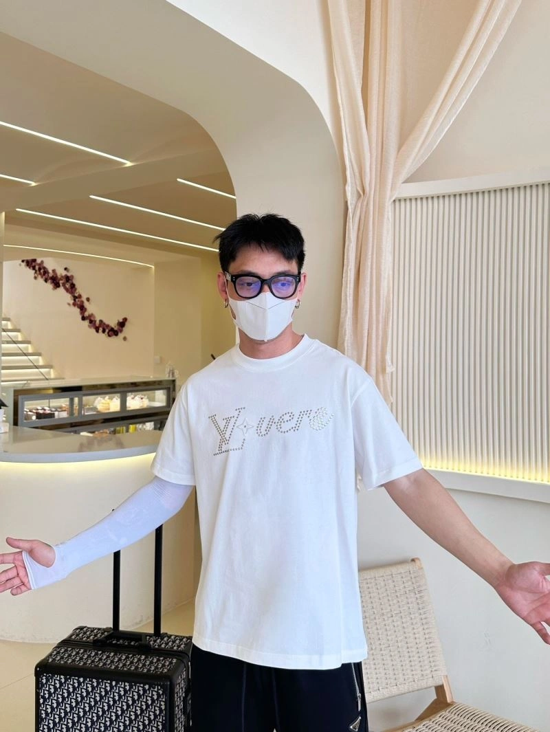 Mirror quality Louis Vuitton T-Shirts