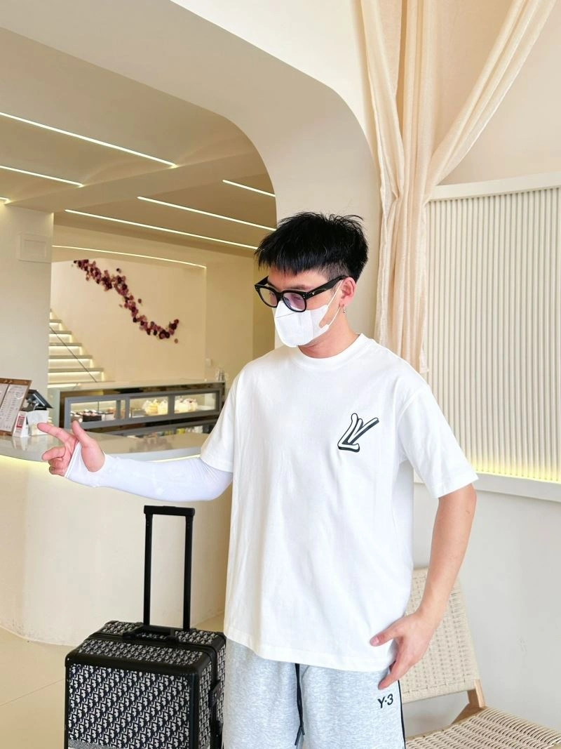 Official Louis Vuitton T-Shirts