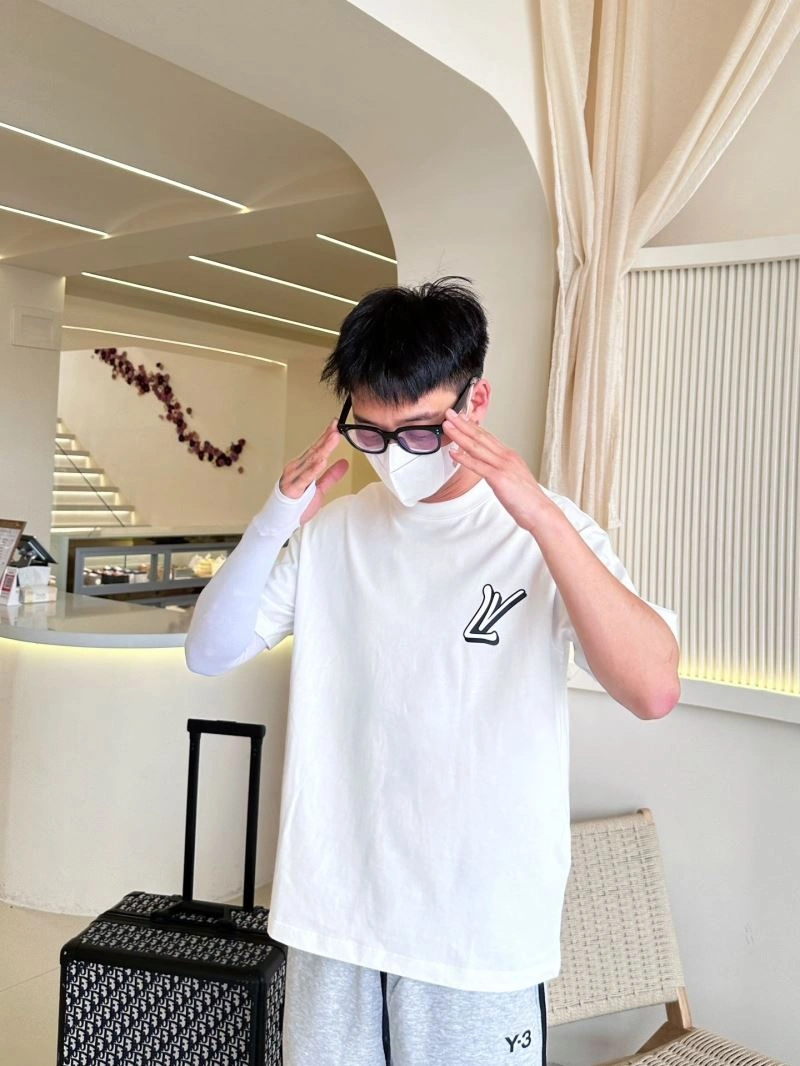 Official Louis Vuitton T-Shirts