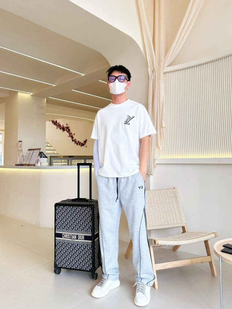 Official Louis Vuitton T-Shirts