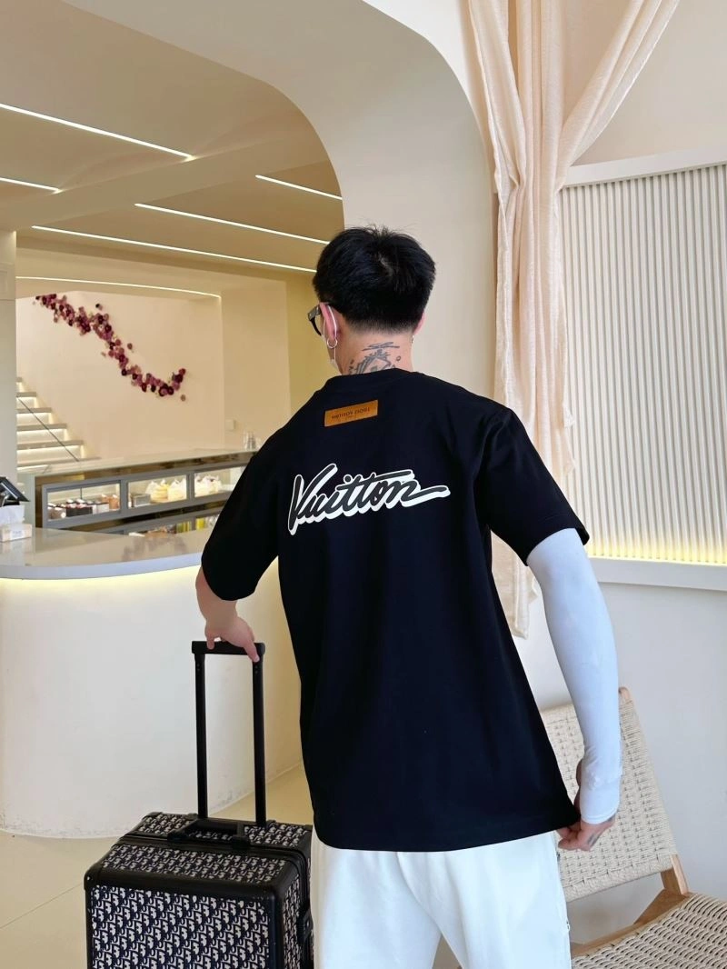 Bargain Louis Vuitton T-Shirts