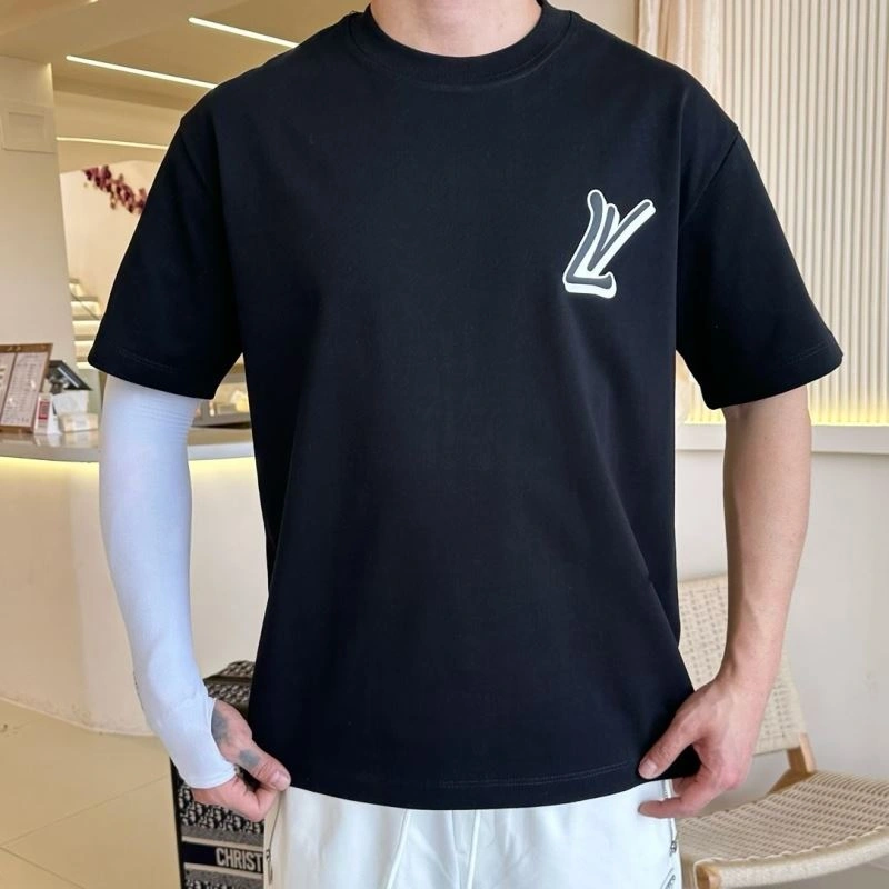 Bargain Louis Vuitton T-Shirts