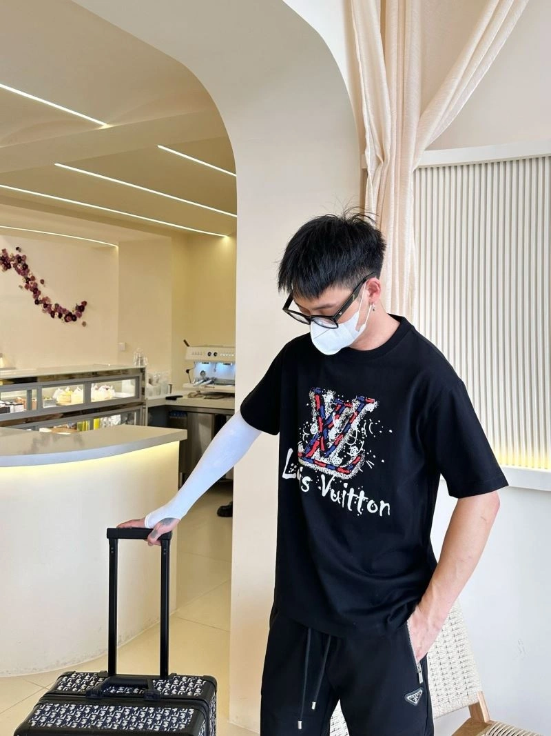Original Louis Vuitton T-Shirts