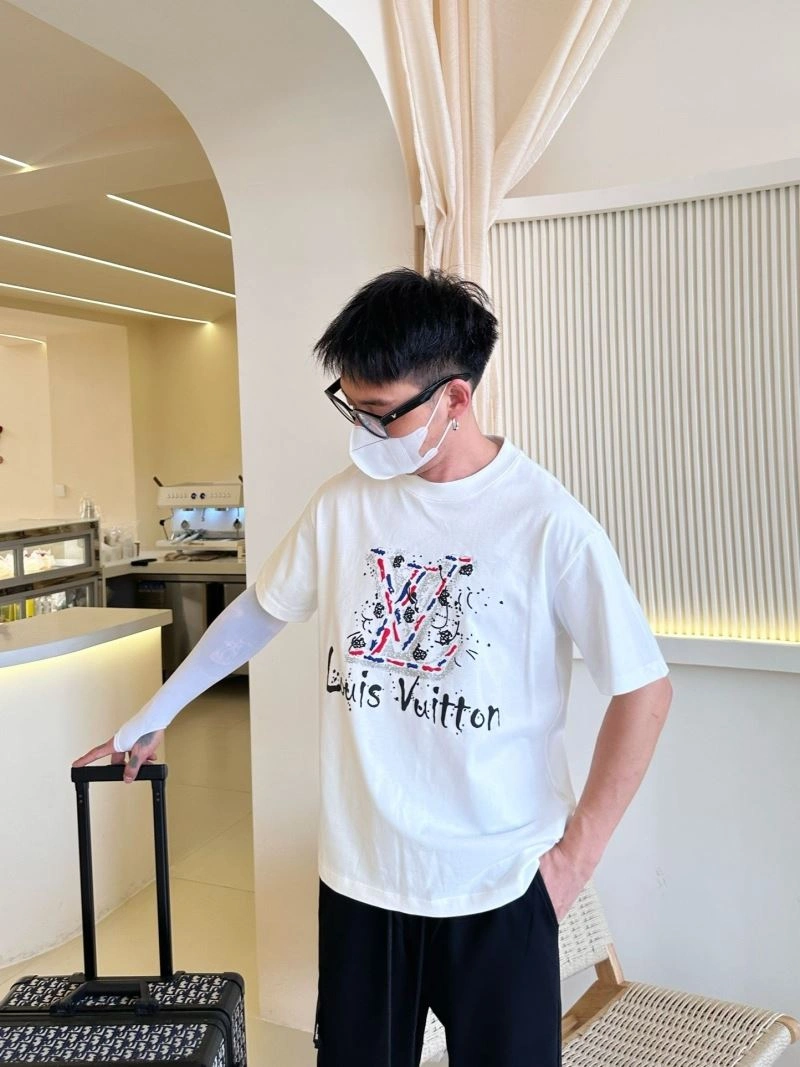 Factory-made Louis Vuitton T-Shirts