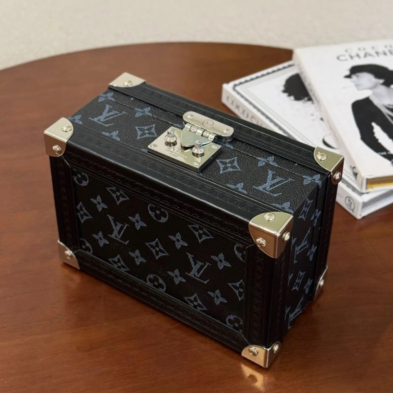 Discounted Louis Vuitton Tissue Boxes