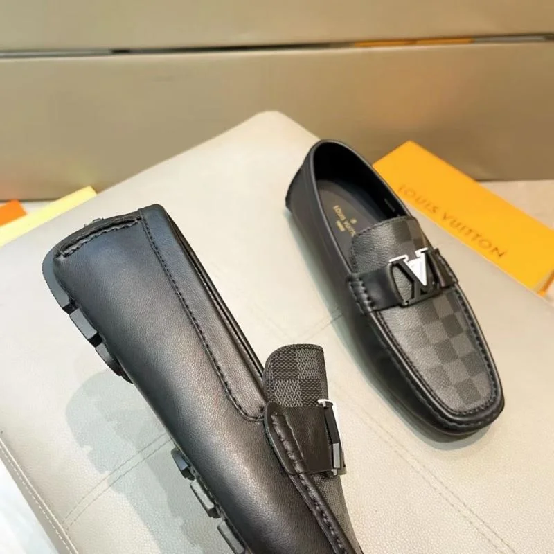 Reasonably priced Louis Vuitton Tods Shoes