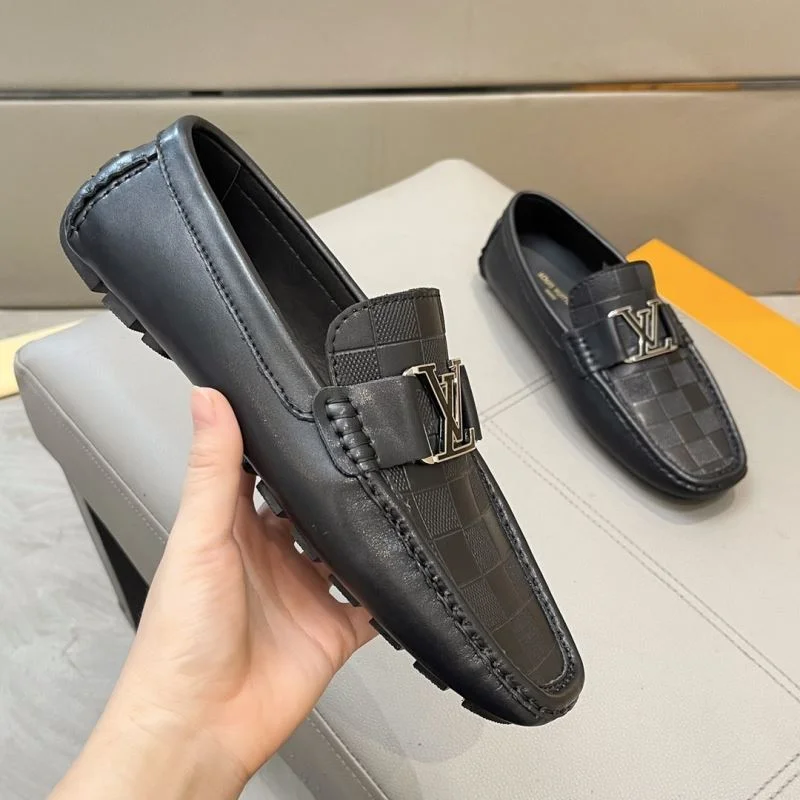 Reasonably priced Louis Vuitton Tods Shoes