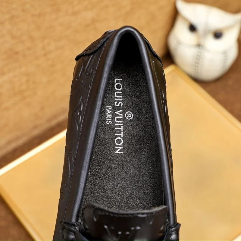 Reasonably priced Louis Vuitton Tods Shoes