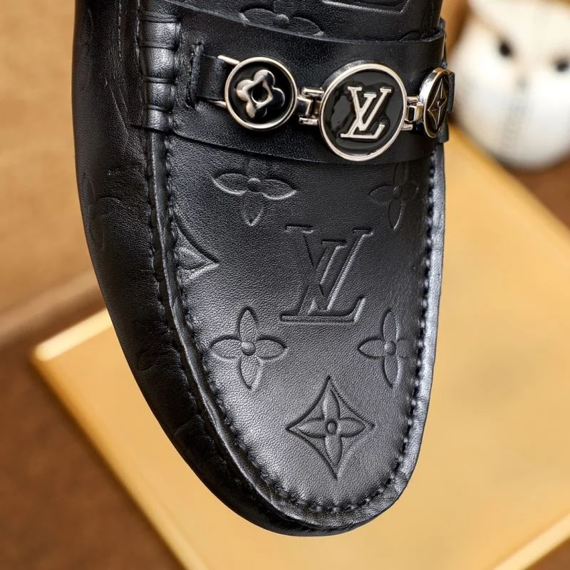Value-priced Louis Vuitton Tods Shoes