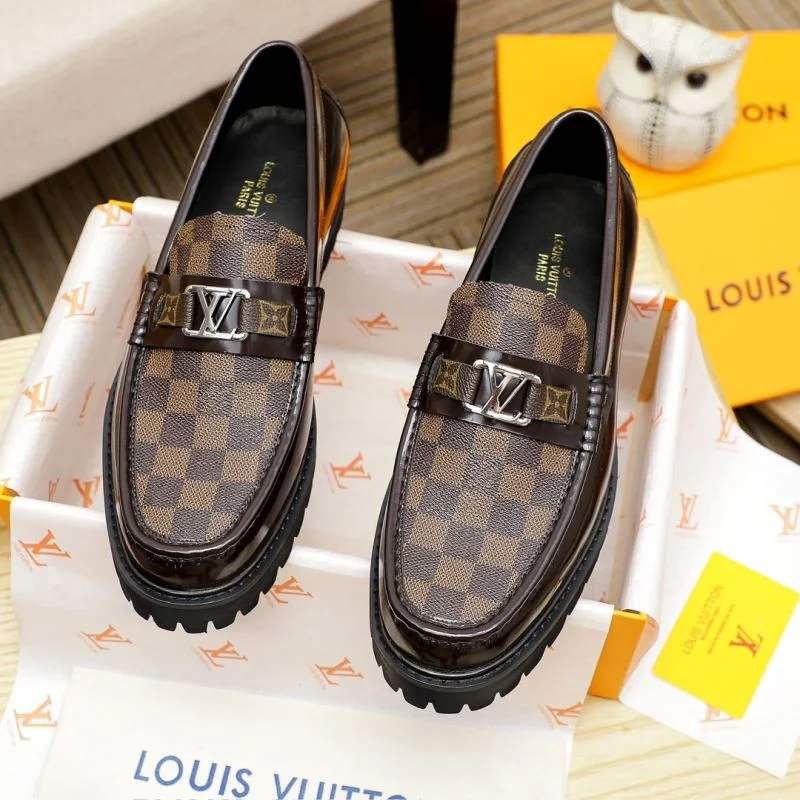 Accurate model Louis Vuitton Tods Shoes