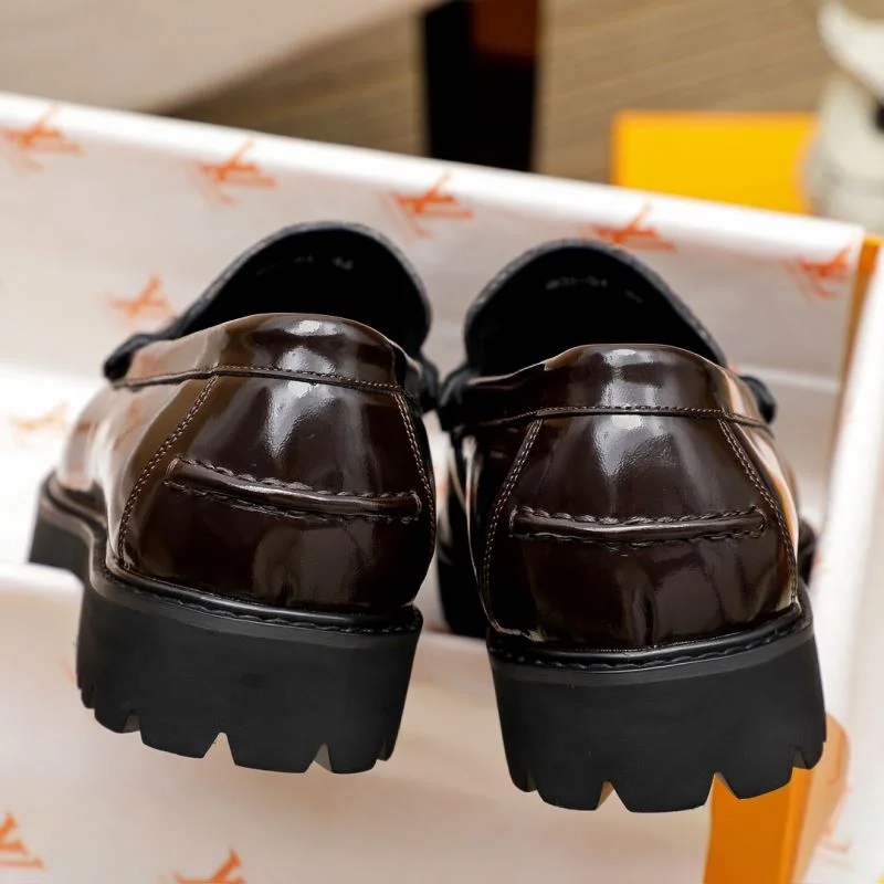 Accurate model Louis Vuitton Tods Shoes