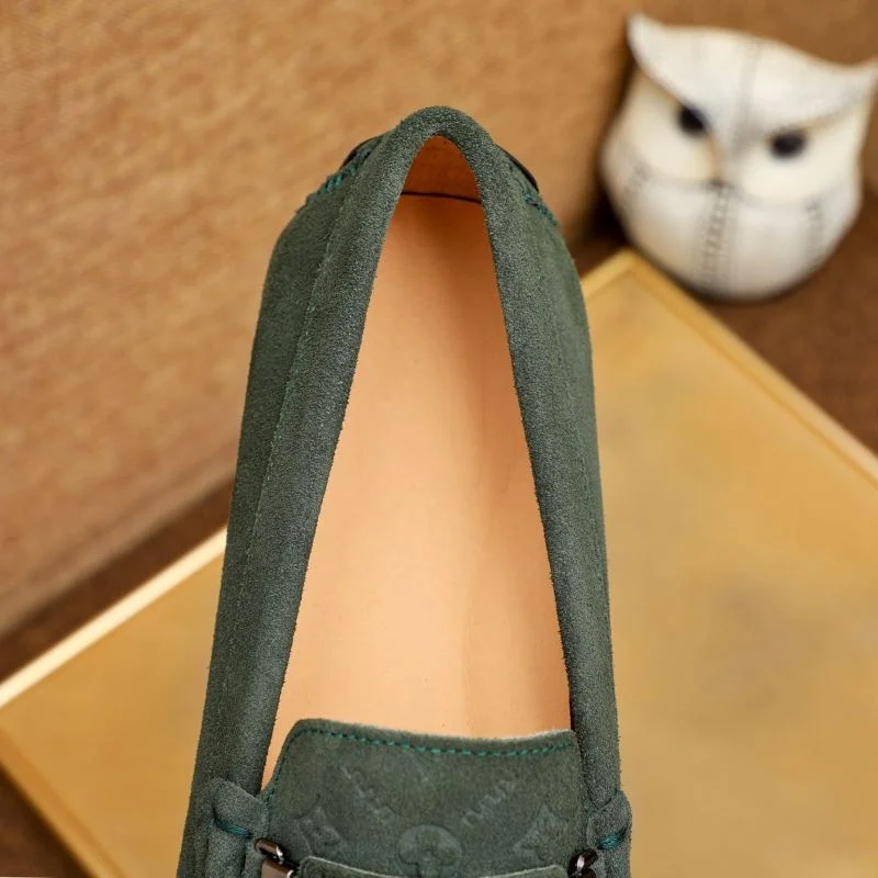 Indistinguishable Louis Vuitton Tods Shoes