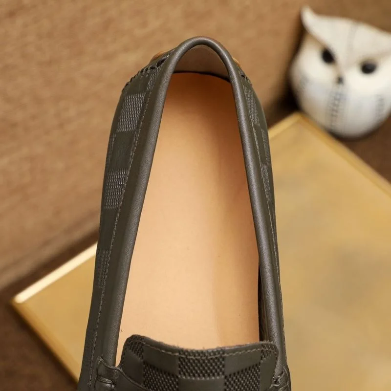 Reasonably priced Louis Vuitton Tods Shoes