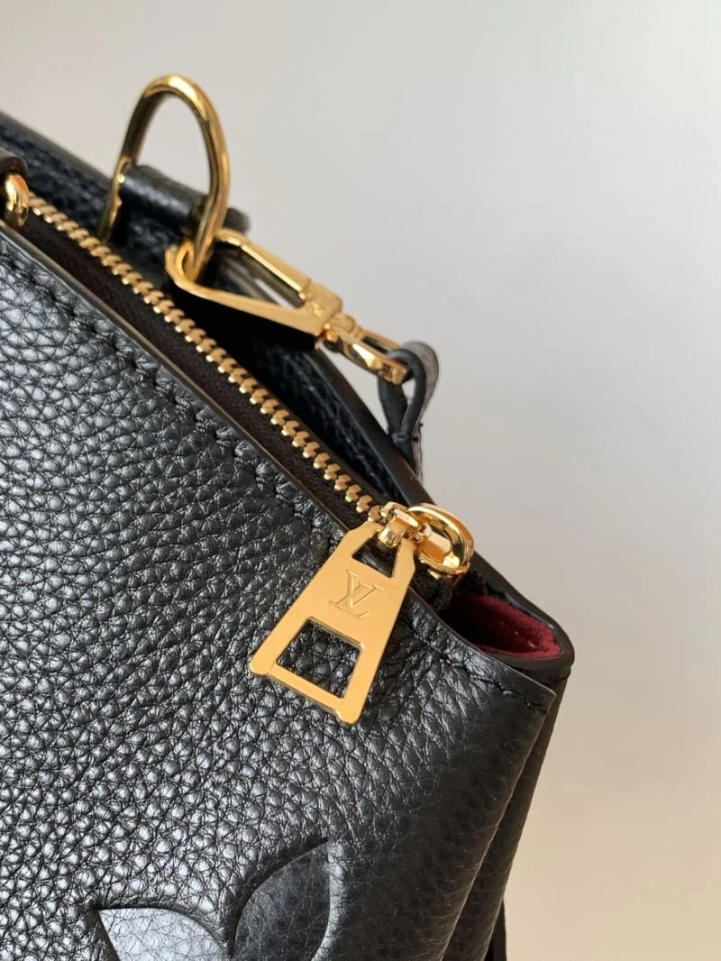 Accurate model Louis Vuitton Top Handle Bags