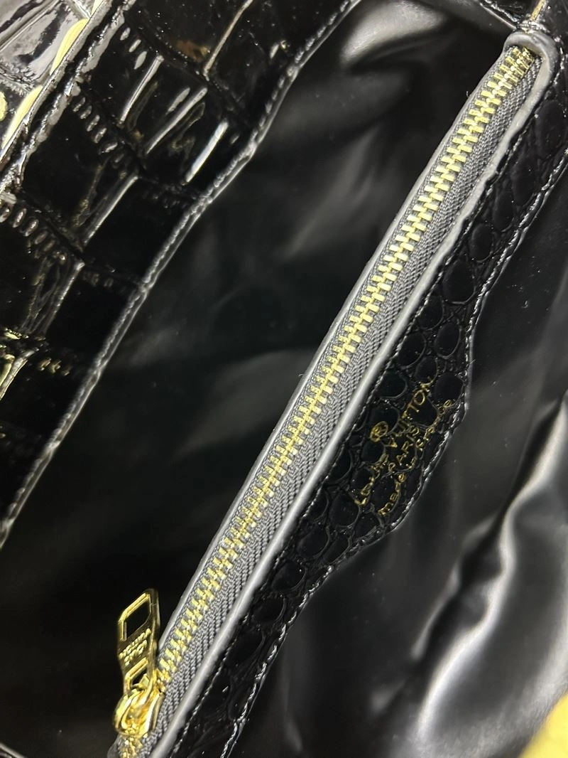 Accurate model Louis Vuitton Top Handle Bags
