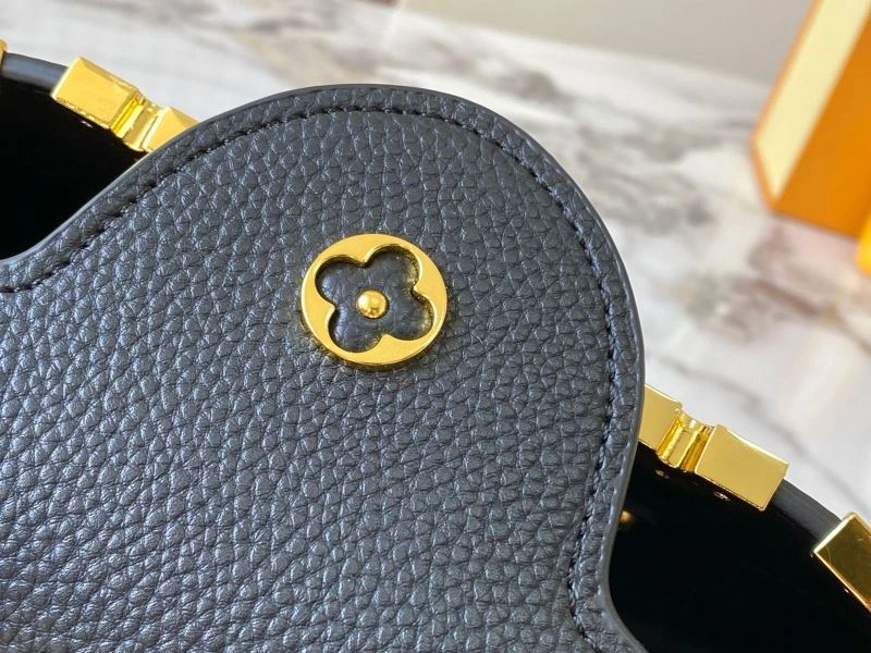 Accurate model Louis Vuitton Top Handle Bags