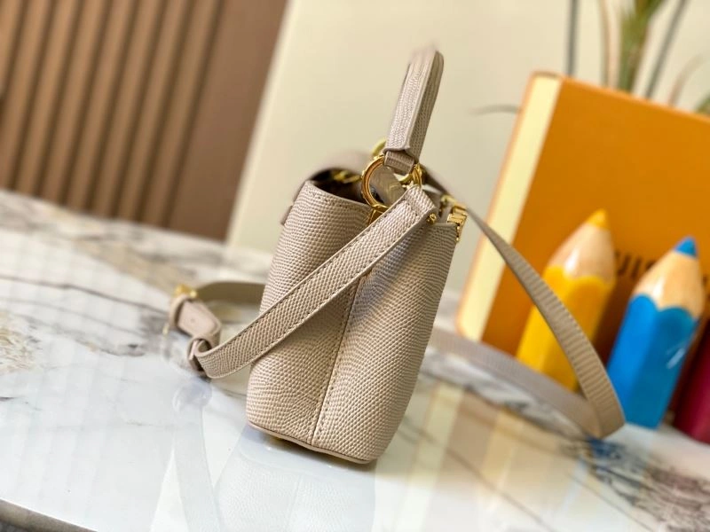 Accurate model Louis Vuitton Top Handle Bags