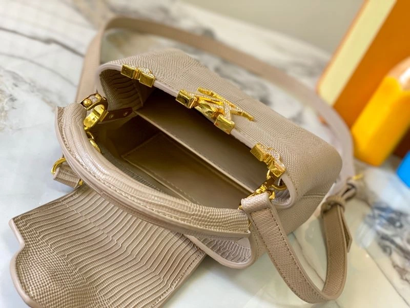Accurate model Louis Vuitton Top Handle Bags