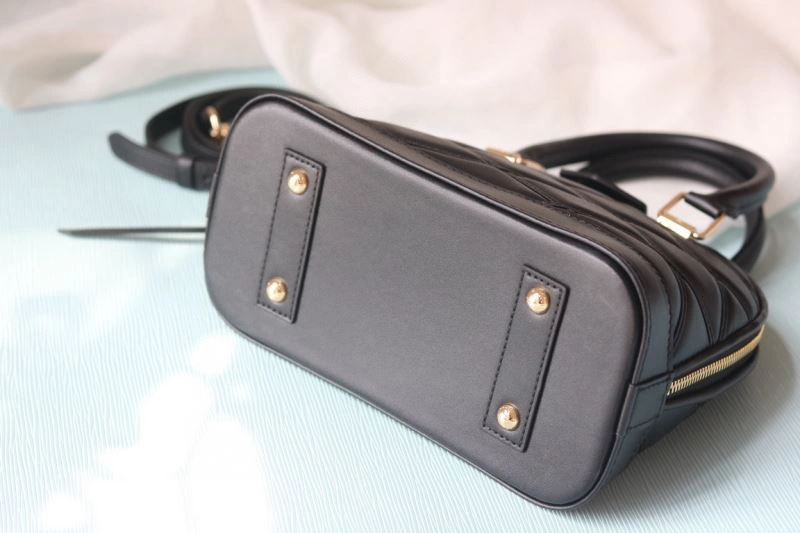 High fidelity Louis Vuitton Top Handle Bags