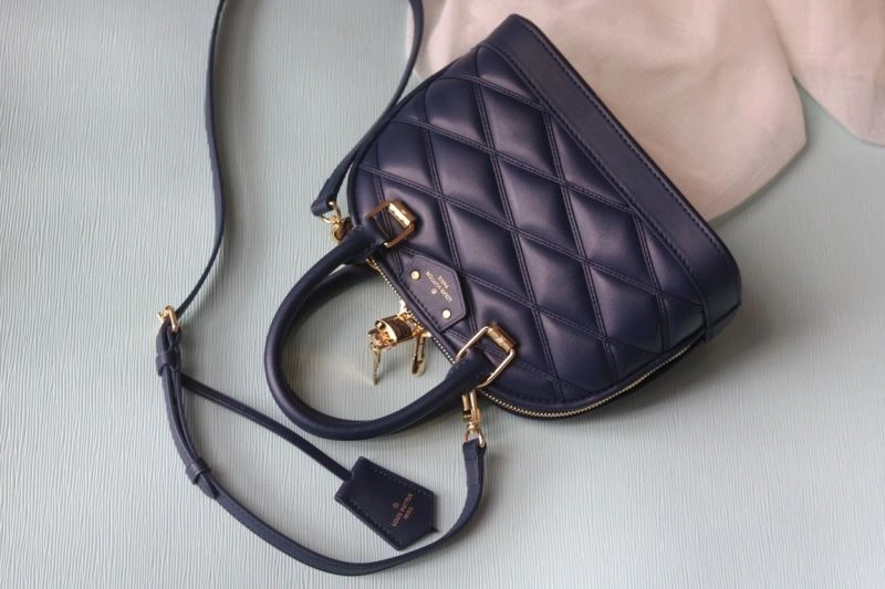 Accurate model Louis Vuitton Top Handle Bags