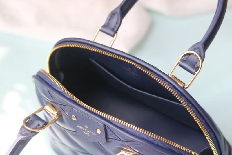 Accurate model Louis Vuitton Top Handle Bags