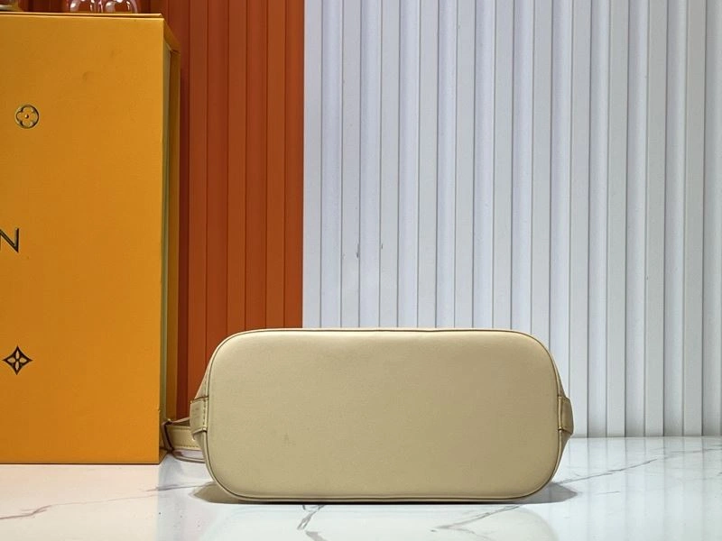 Accurate model Louis Vuitton Top Handle Bags