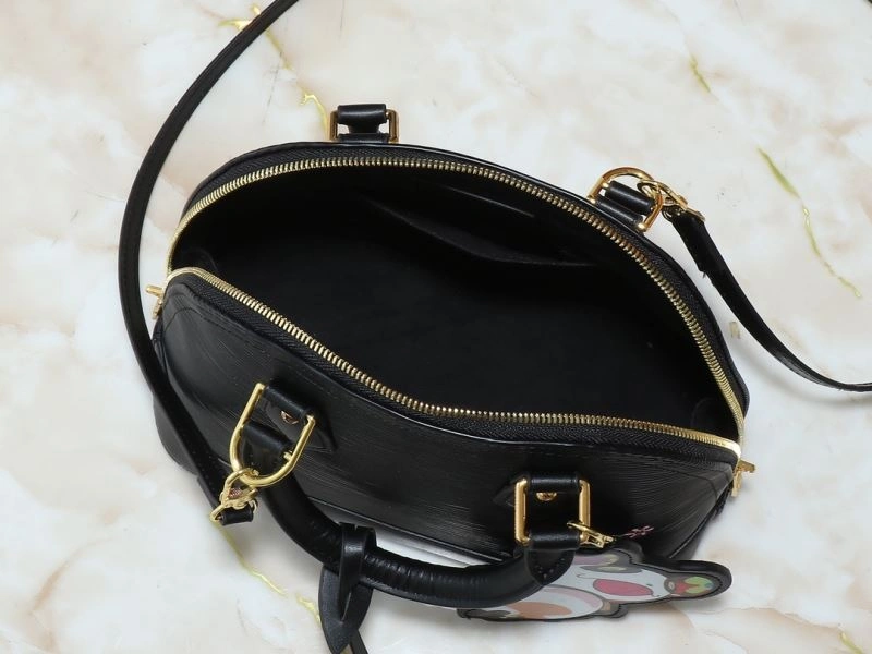 High accuracy Louis Vuitton Top Handle Bags
