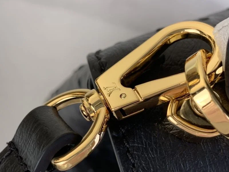 Accurate model Louis Vuitton Top Handle Bags