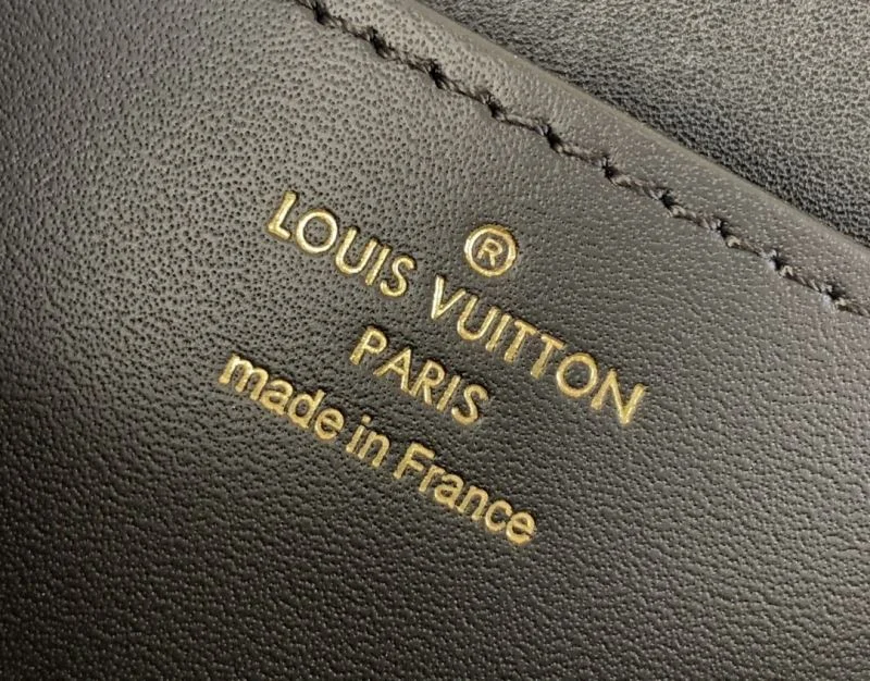 Accurate model Louis Vuitton Top Handle Bags
