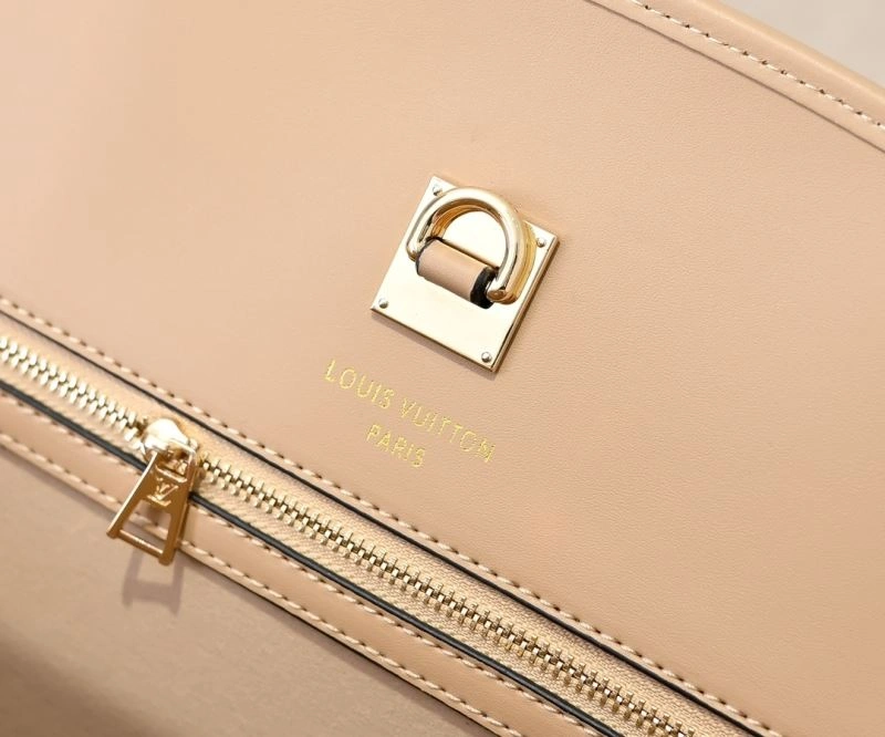 Top mirror Louis Vuitton Top Handle Bags