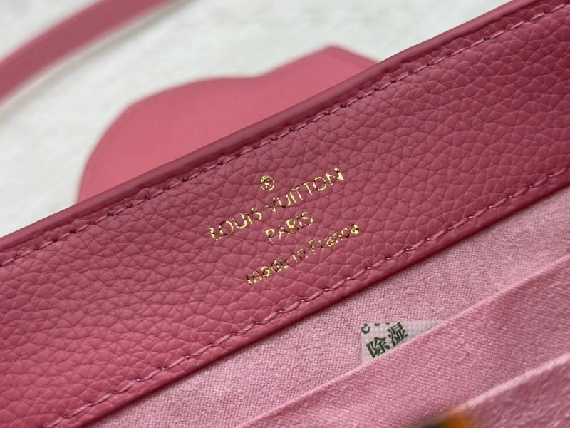 High accuracy Louis Vuitton Top Handle Bags