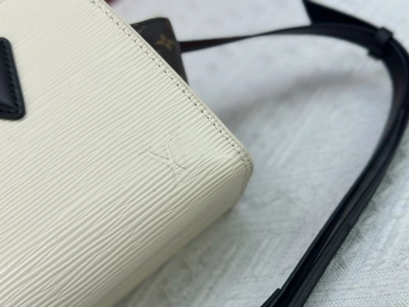 Top mirror Louis Vuitton Top Handle Bags