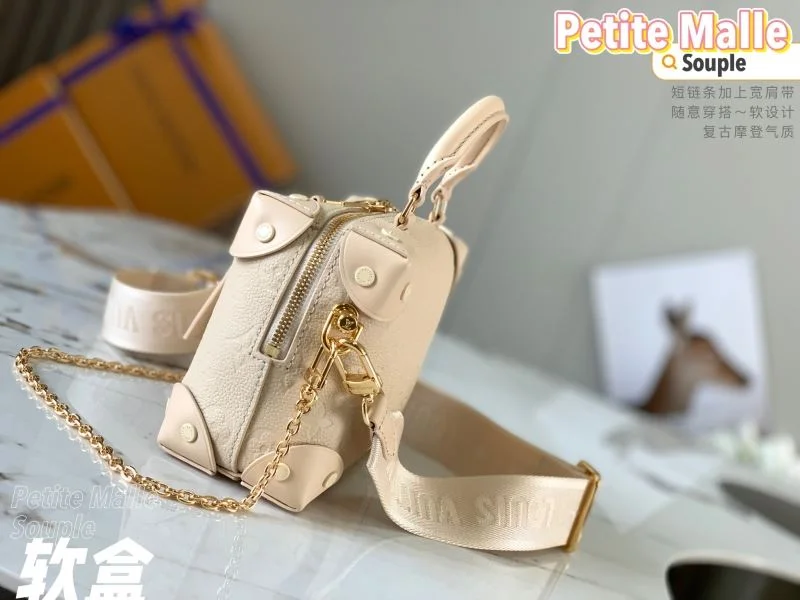 Accurate model Louis Vuitton Top Handle Bags