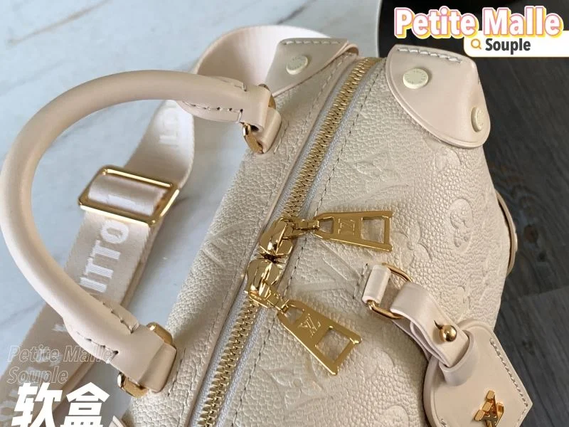 Accurate model Louis Vuitton Top Handle Bags