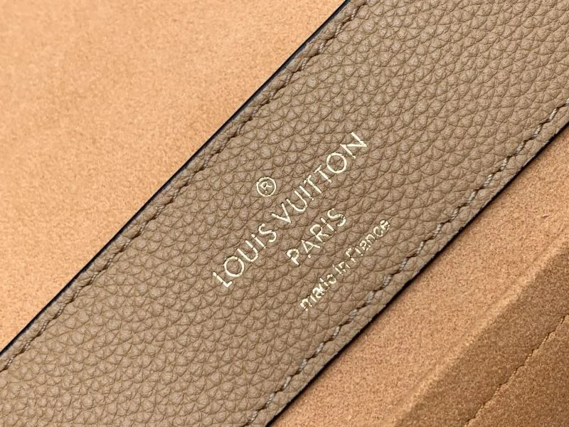 Bargain Louis Vuitton Top Handle Bags
