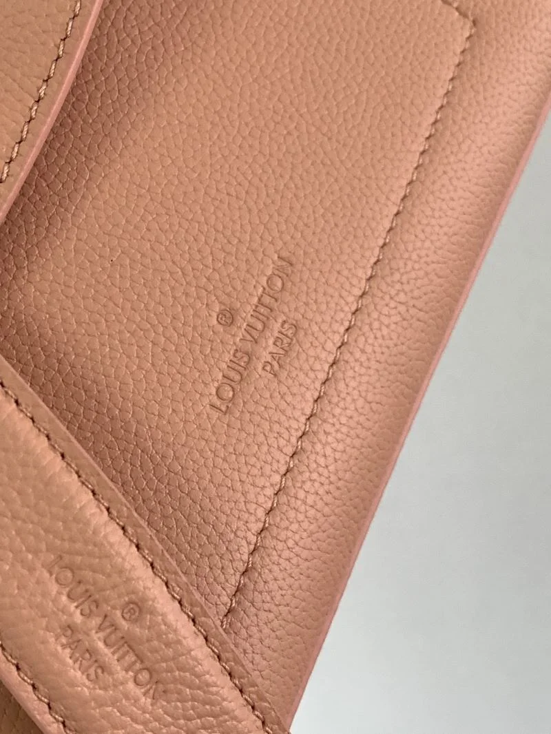 High accuracy Louis Vuitton Top Handle Bags