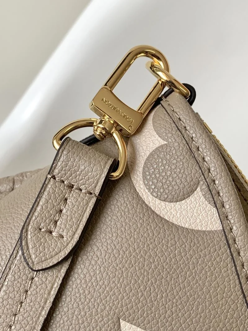 High accuracy Louis Vuitton Top Handle Bags