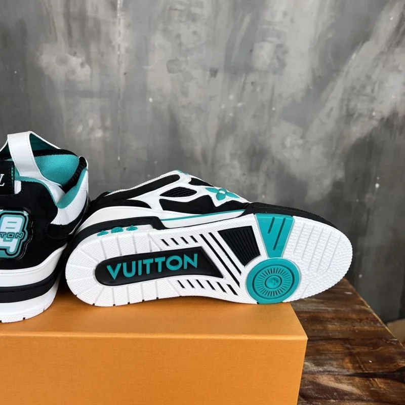 Authentic Louis Vuitton Trainer Sneaker