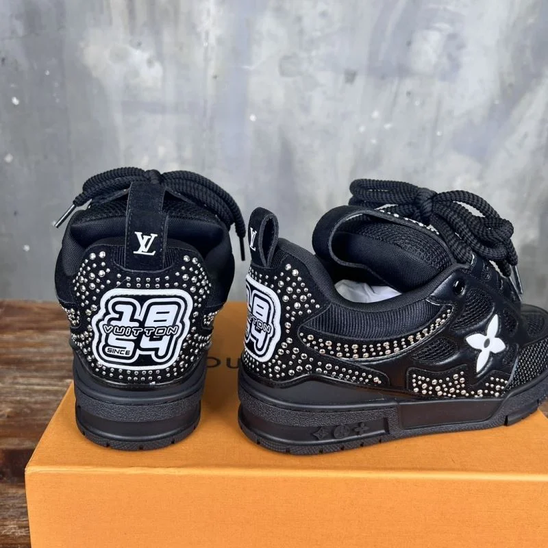Economical Louis Vuitton Trainer Sneaker